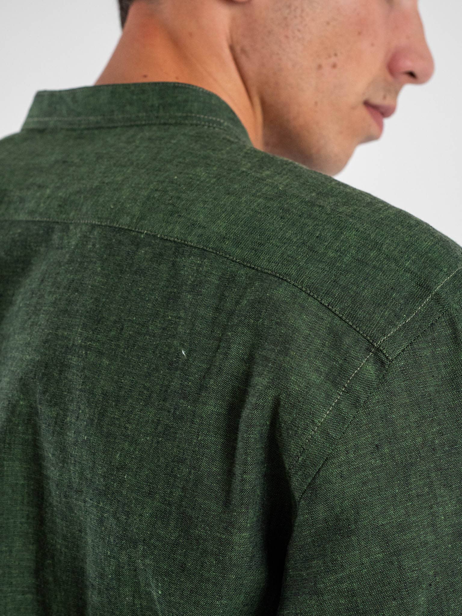 AKIRO' Camicia tinta unita misto lino con collo a coreana DM0130 ...